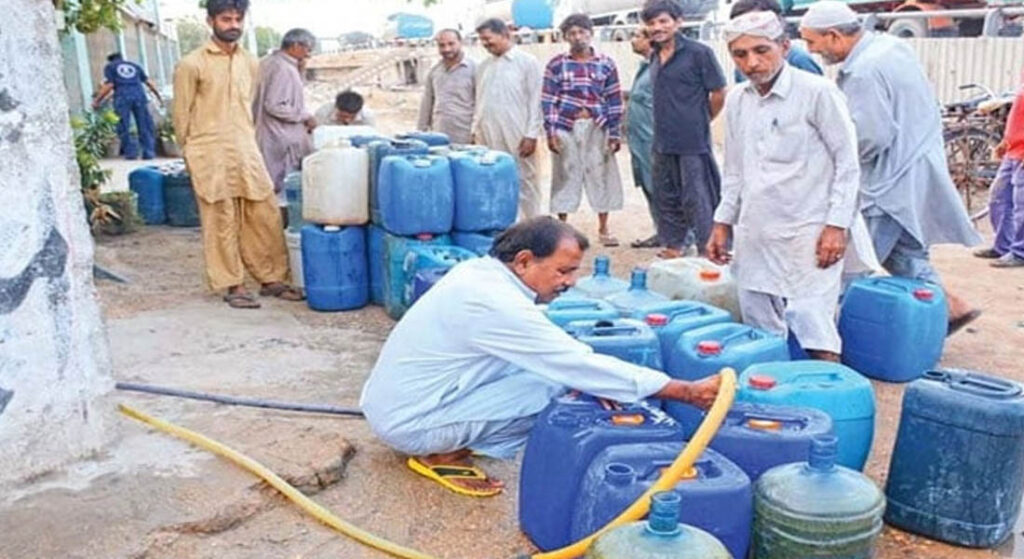 Citizens face severe water shortage in Karachi
