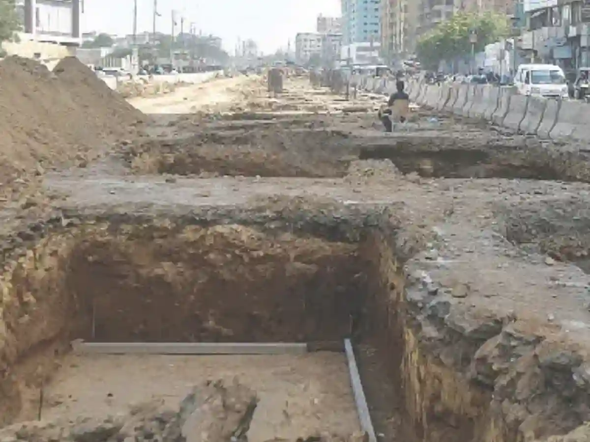 Karachi green line extension to resume with revised plan, new stations