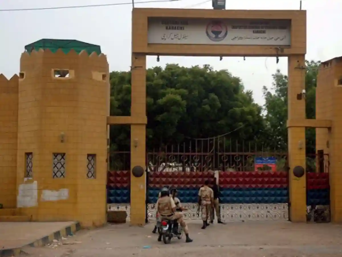 Investigation reveals extortion network runs from Karachi’s central jail